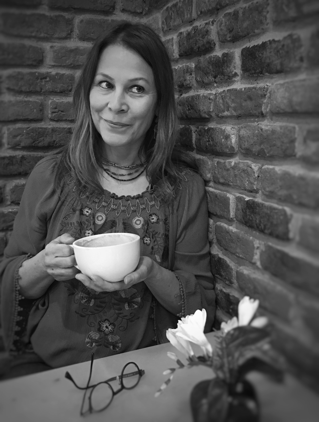 Daffodil Circle, a poem by Phebe Phillips - Phebe Phillips